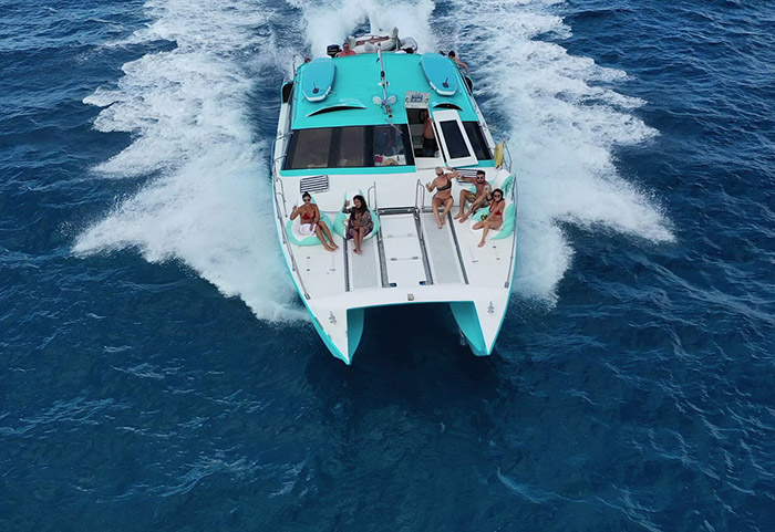 Boomerang Boat Charters | Getting There is Half the Fun!